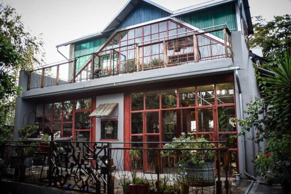 (Sub)urban Retreat - Johannesburg