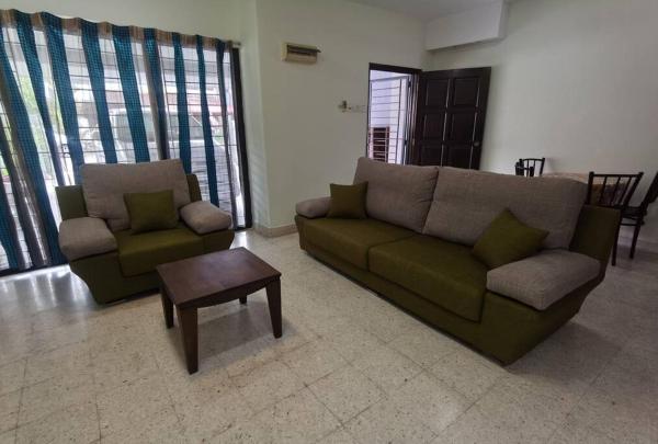 3room 10pax Sr Landed Comfy 5 Star Sofa&bed 4 Parking - Kuala Lumpur