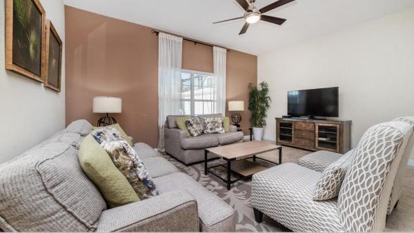 Kevin Doorsteps To Disney - Lake Buena Vista, FL