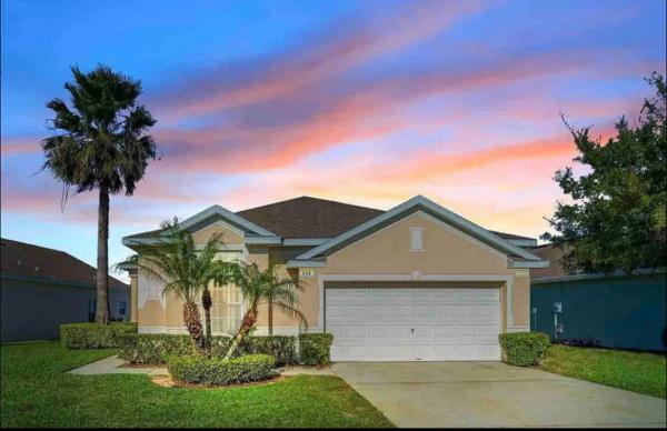 Chic Villa 4 Bedroom 3 Bath With Pool & Game Room - United States