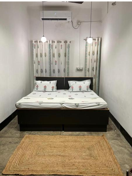Wanderlust Hostel & Home Stay - Varanasi