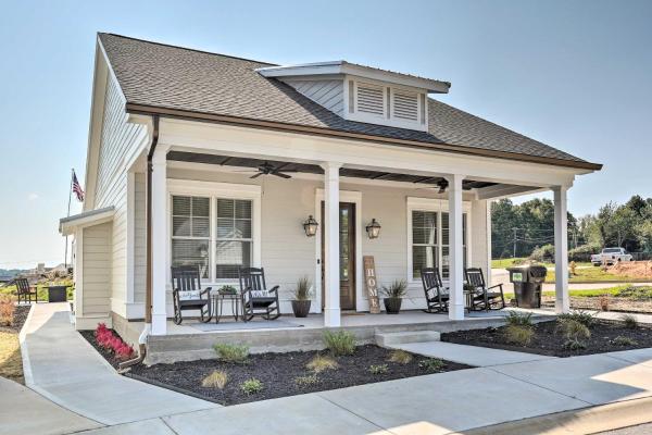 Stunning Lakefront Retreat With Dock Access! - Lake Greenwood, SC