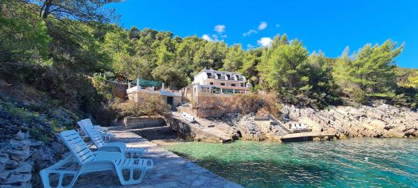 Apartments On The Beach - Hvar