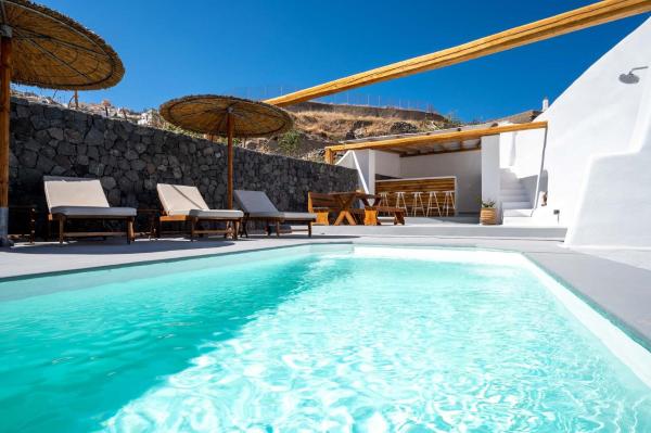 Karpimo Suites - Santorin