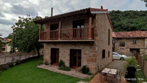 El Nogal De Hualle - Comillas