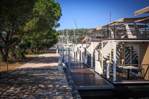 Floating House Adela - Izola
