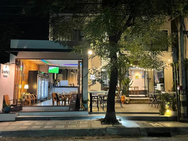 Give Me 5 Hostel - Chiang Mai, Thailand
