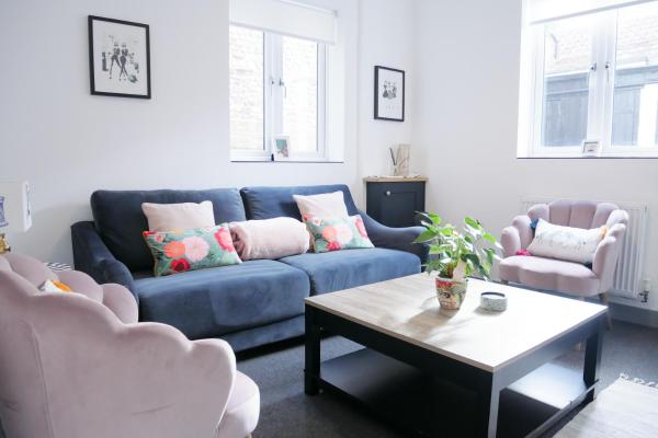 2 Bed Luxury Duplex Apartment In Heart Of Holt - Blakeney