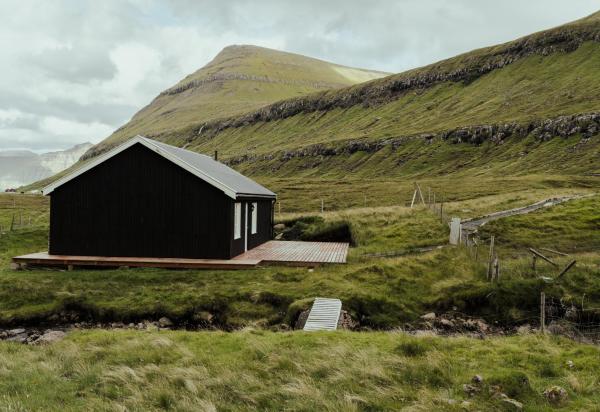 Authentic Cabin - Unique Location - In Nature - 2br - Faroe Islands