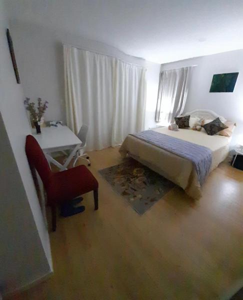 Peter New Home - オークランド