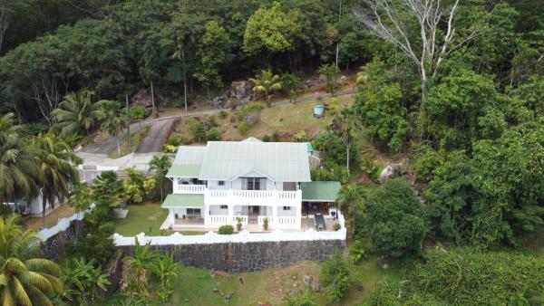 Bottle Palm Villa - Seychelles