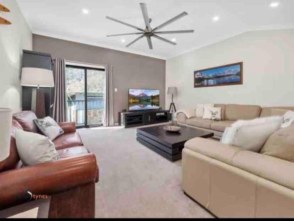 Warm Thredbo Chalet With Private Garage For Hike & Bike - Charlotte Pass