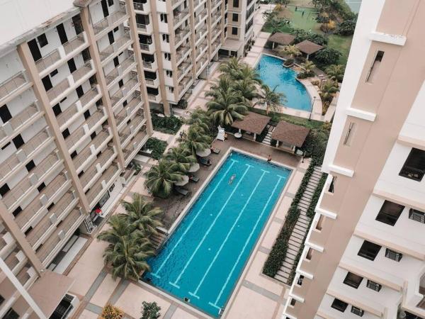 Cozy & Modern Pool-view Room With Wi-fi & Netflix - Parañaque