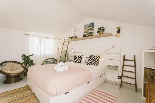 Best Houses 26: Baleal Beach Front Retreat - Peniche