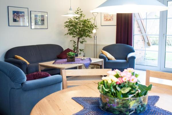 Haus Tjalk Ferienhaus Tjalk Rechts - Norddeich