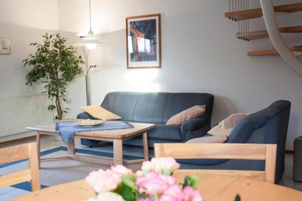 Haus Tjalk Ferienhaus Tjalk Links - Norddeich
