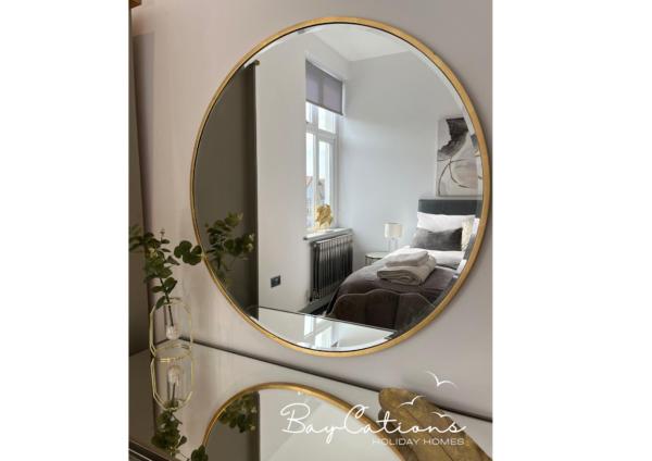 Stylish 2 Bed Paignton Apartment, 5 Minute Walk To Beach - Paignton