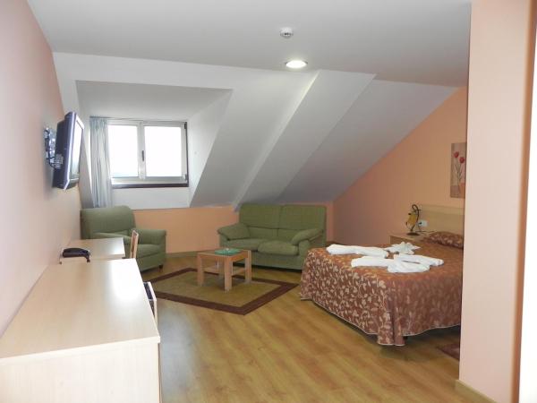 Hotel Restaurante Pizzeria Abc - Carballo