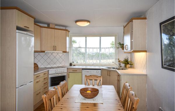 2 Bedroom Amazing Home In Klågerup - Malmö