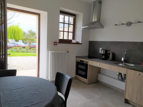 Junior Suite Triple Pmr Résidentielle Avec Cuisine Au Manoir De Mathan à Crépon 5mn D'arromanches Et 10 Mn De Bayeux - Arromanches-les-Bains