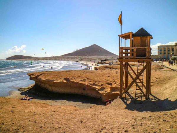 Chill Out In El Medano Few Steps From The Beach - Tenerife South Airport (TFS)