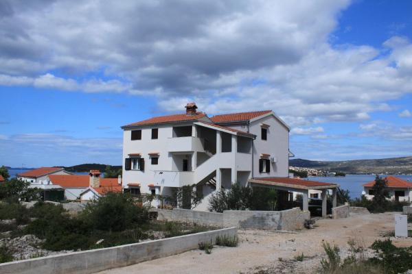 Apartments By The Sea Razanj, Rogoznica - 8361 - Primošten
