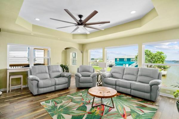 Copano Canal Retreat - Rockport, TX