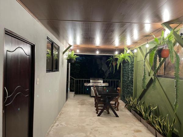 Beautiful & Economic Apartment In La Fortuna Town -