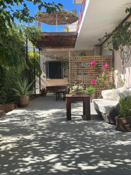 The Garden House - Milos