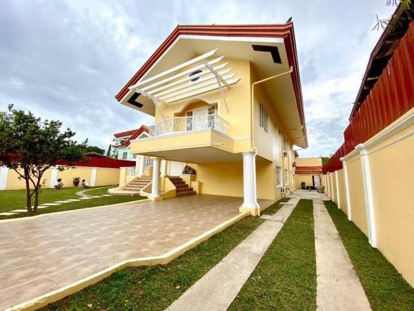 Big & Elegant W/nice Location Nr Sm &Ateneo Matina - Davao City