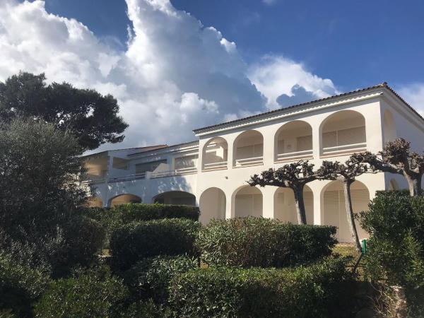 Coves Noves Nice Apartment Of 75 M2 10 Minutes Walk From The Beach Of Arenal D'en Castell - 梅諾卡島