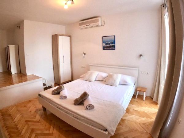 Guesthouse Duce (4174) - Postira