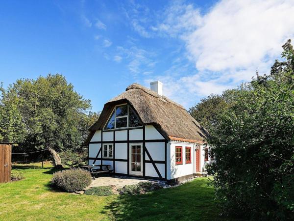 Charming Renovated Cottage - Denmark
