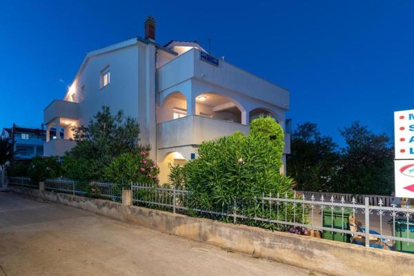 Apartments With A Parking Space Mavarstica, Ciovo - 20073 - Trogir