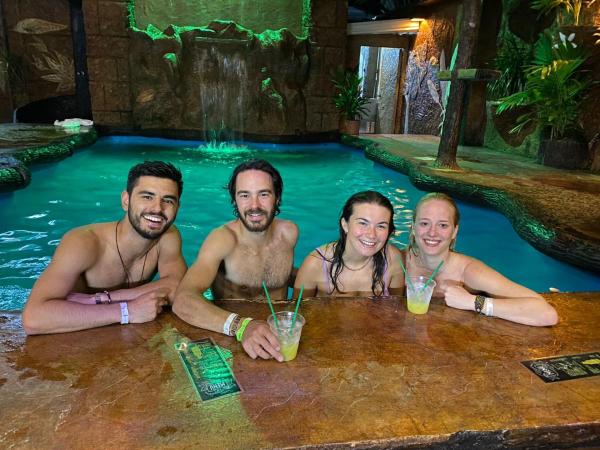Arenal Poshpacker Boutique Urban Tropical Hotel - La Fortuna