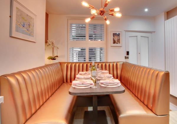 Corner Cottage - Brighton
