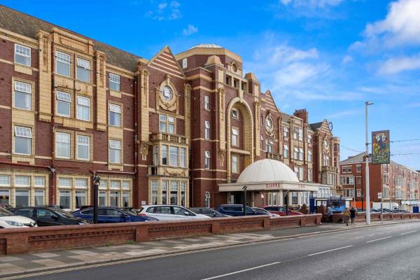 Cliffs Hotel - Blackpool