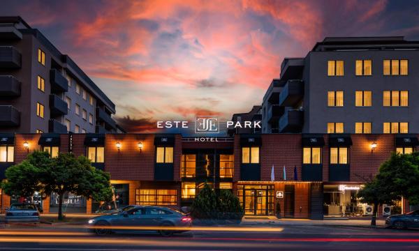 -- Este Park Hotel -- Part Of Urban Chic Luxury Design Hotels - Parking & Compliments - Next To Shopping & Dining Mall Plovdiv - Płowdiw