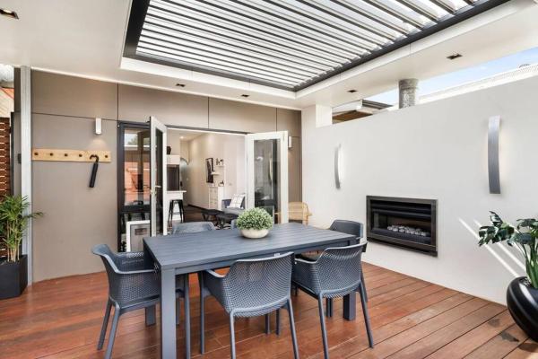 Cute As A Button - Picket Fence 3 Bed Stylish Home - South Australia