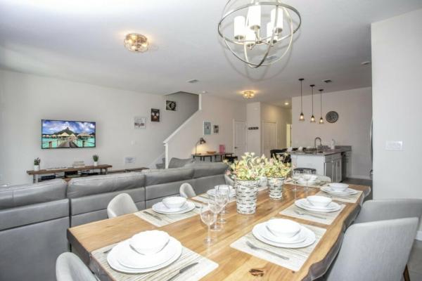 Astonishing Home Private Pool 4830 - Windermere, FL