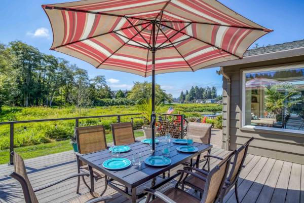 Mountain Green: 3e19 - Lincoln City, OR