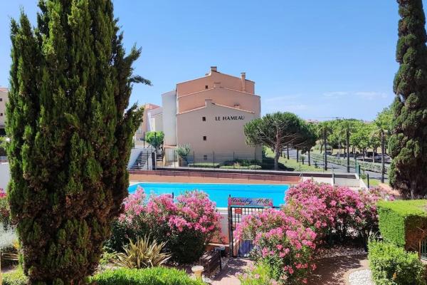 Appart Avec Piscine, Entre Plage, Port Et Falaises - Hérault