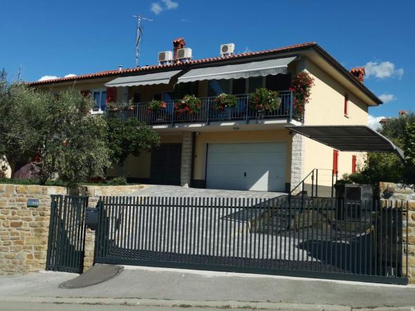 Apartments Tomišić - Ankaran