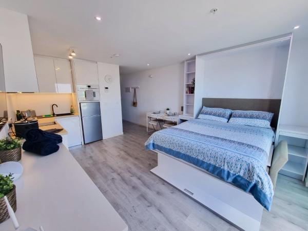 Brand New Top Floor Studio The Hub Gibraltar - Gibraltar