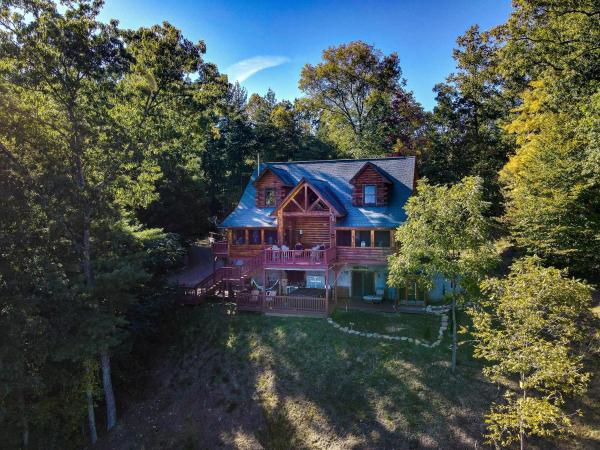 Bearfeet Retreat - Hot Springs, NC