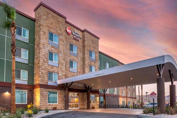 Best Western Plus Coachella Valley Inn & Suites - Palm Desert, CA