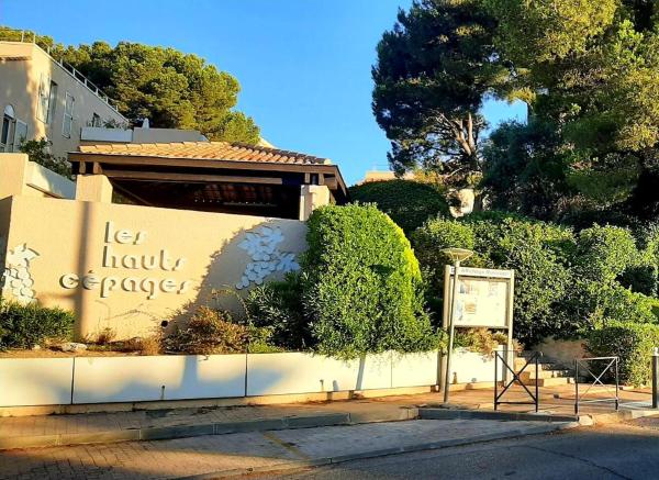 Chambre Hôte Chez L'habitant Residence Sous Les Pins - Cassis