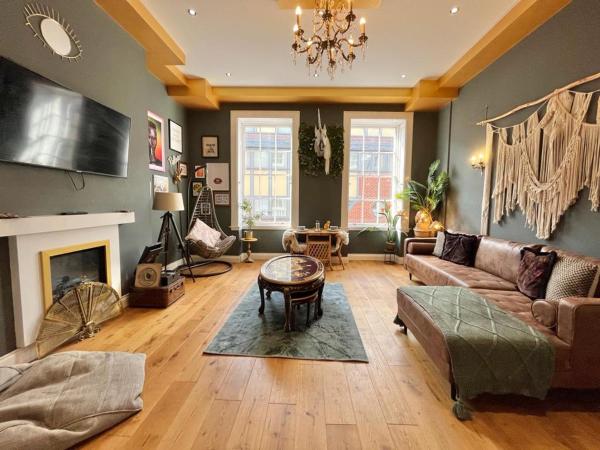 Unique & Luxurious 2 Bedroom City Centre Apartment - Nottingham