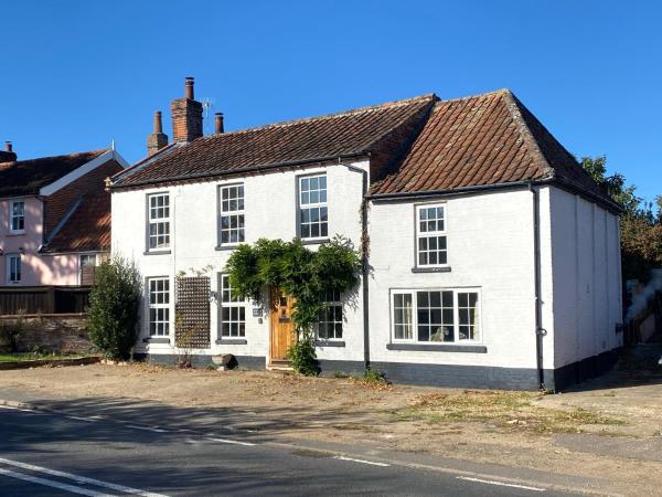 Carlton Cottage Country Retreat - Perfect For Ipswich - Aldeburgh - Southwold - Thorpeness - Sizewell B - Sizewell C - Sleeps 13 - Aldeburgh
