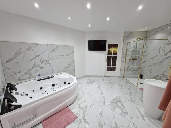 Maison Chic Avec Jacuzzi Nogent Sur Oise Yaospa60 - Val-d'Oise